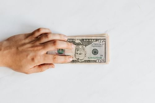 Key Tips on Transferring Money to the USA | Amber