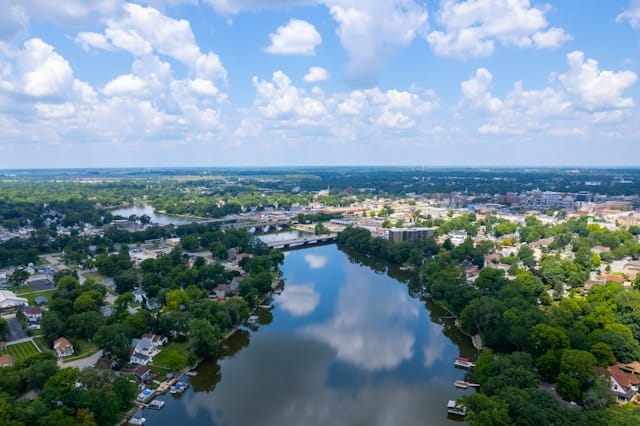 Best Places To Live In Champaign IL, Top Neighborhoods 2026